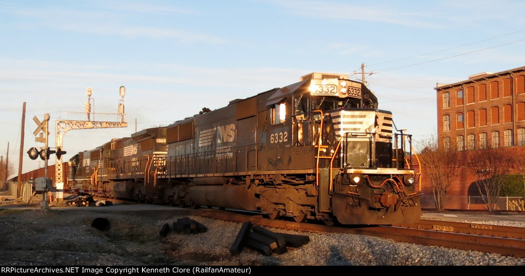 NS train #929 (Herzog Train) (pic 1)